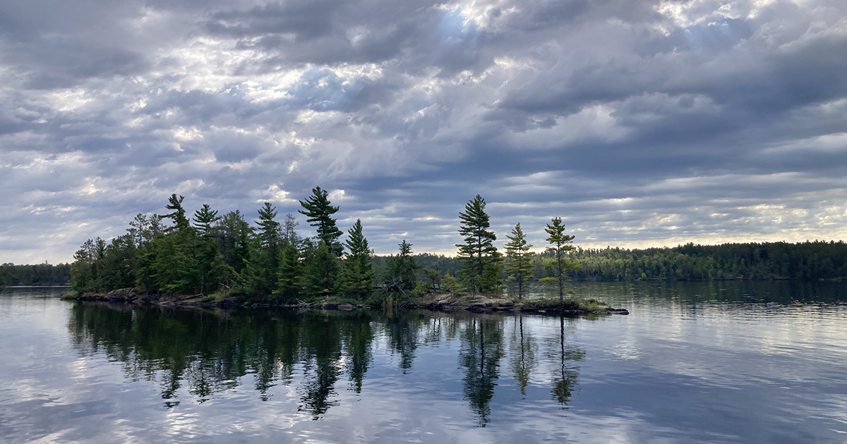 Lake Trek: Voyageurs! - The Bill Beaver Project